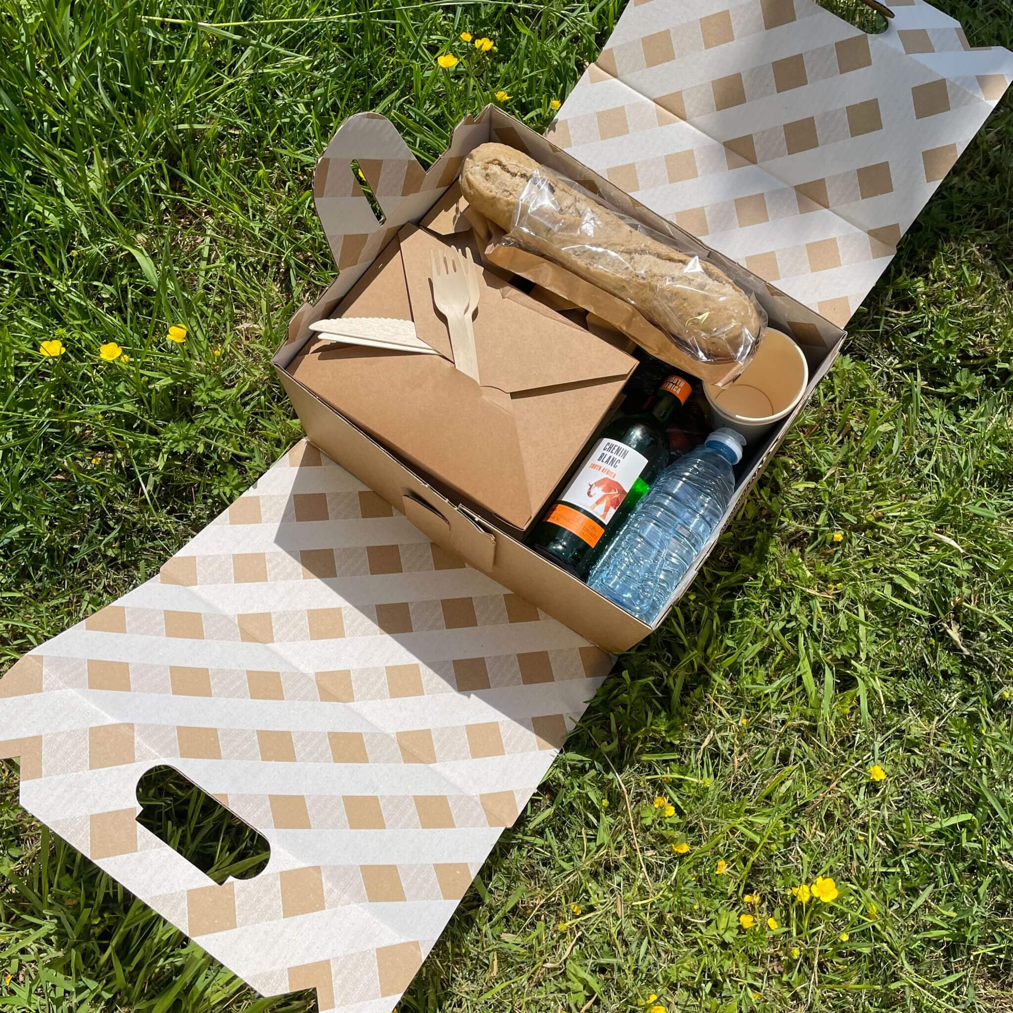 Budget Picknick Box zum Mitnehmen Picknickkorb aus Pappe
